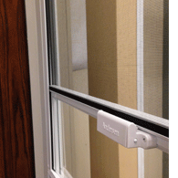 Operating the Window Handle for Andersen® Self-Storing Series Storm Door